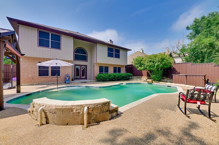 7 Mi To Lewisville Lake: Spacious Denton Home - Denton, TX