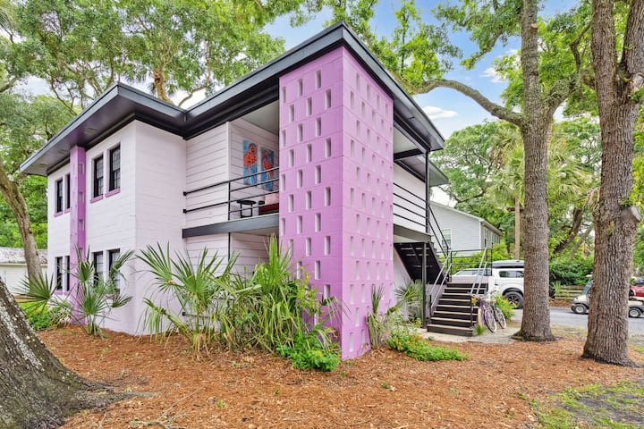 Newly Renovated, Vintage & Fun Folly Vacation 120a - Folly Beach, SC