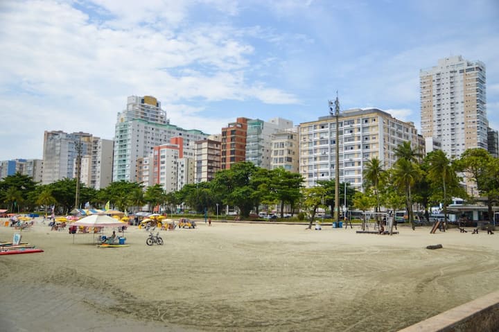 Ap Básico Frente á Praia Do Embaré Com Garagem - Santos