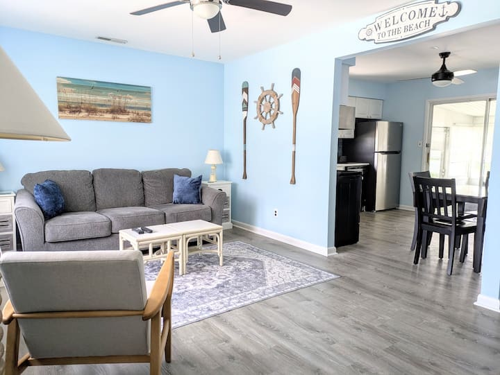 White Cottage By The Bay - Cape May, NJ