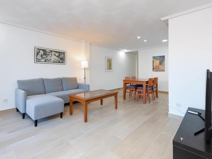 Montolivet Gulliver - Paterna