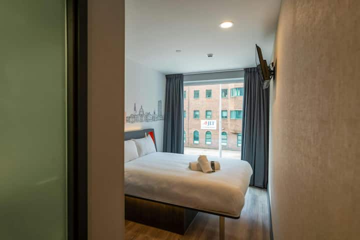 See It All – From Medieval Castles To Scenic Parks - Cardiff