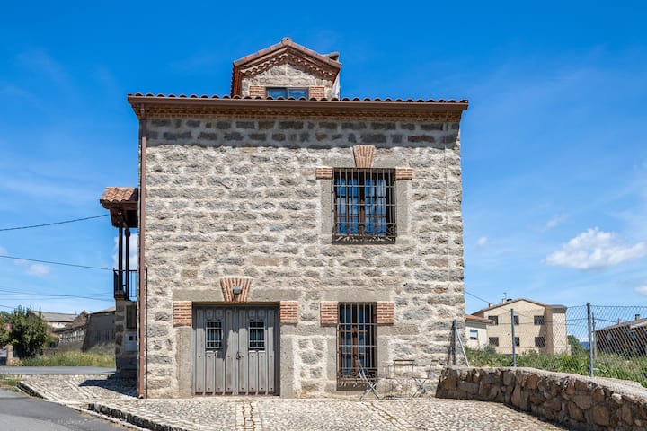 La Bodega De Gredos - Burgohondo