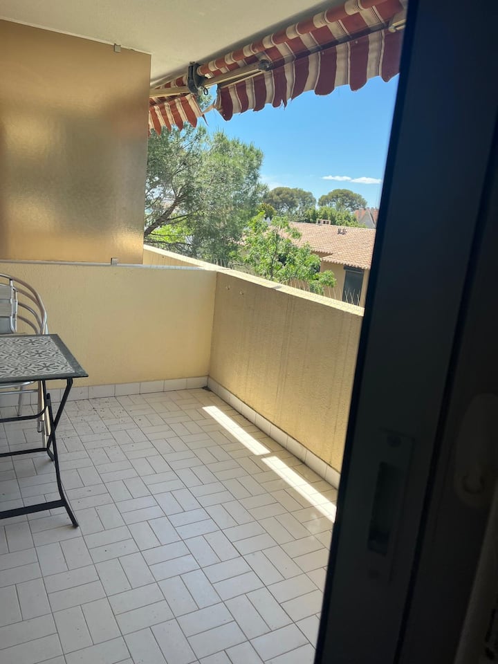 Appartement 1 Chambre Avec Balcon Proche La Plage - Agay