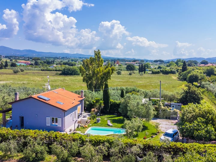 Garden By Interhome - Cecina