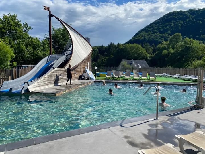 Zecamping Chalet 15m² Piscine - Vic-sur-Cère