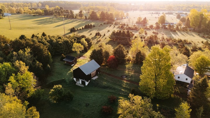 The Farm At Arcadia: Newly Renovated Golf Retreat - Arcadia, MI