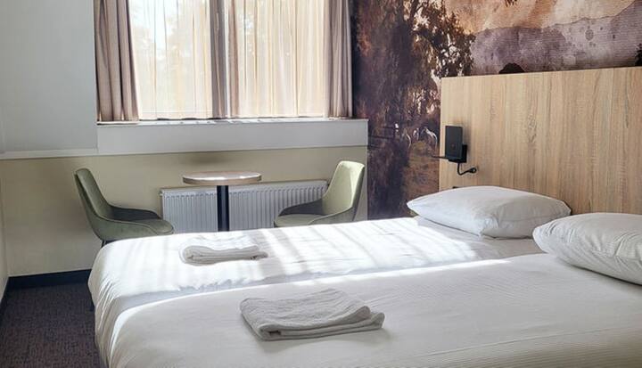 Serene Forest Escape With Historic Charm - Eerbeek