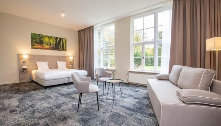 Forest Lodge Getaway In Eerbeek And Views - Eerbeek