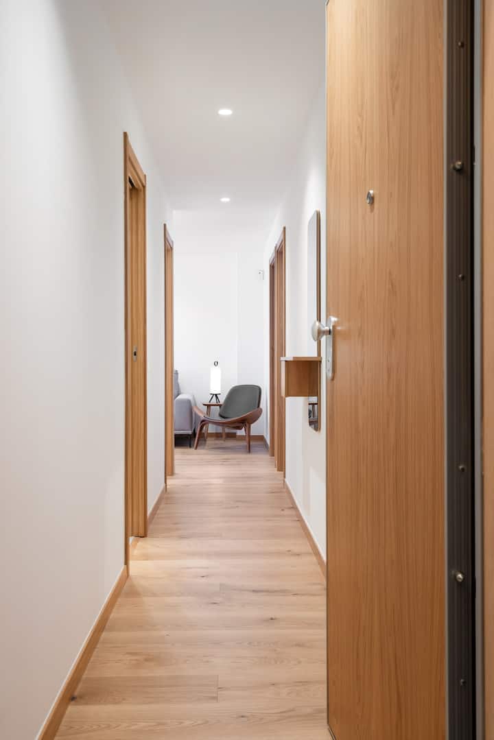 Elegance & Comfort In Chamberi- A - 