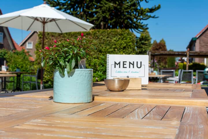 Explore Ooij’s Beauty From A Cozy Rooms - 4 Units - Kranenburg