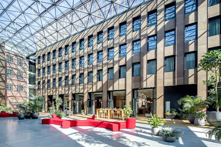 Near Scenic Trails With On-site Free Parking - Oisterwijk