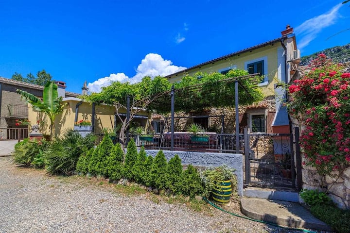 Sea & Heritage Retreat Bribir By Aneo Travel - Novi Vinodolski
