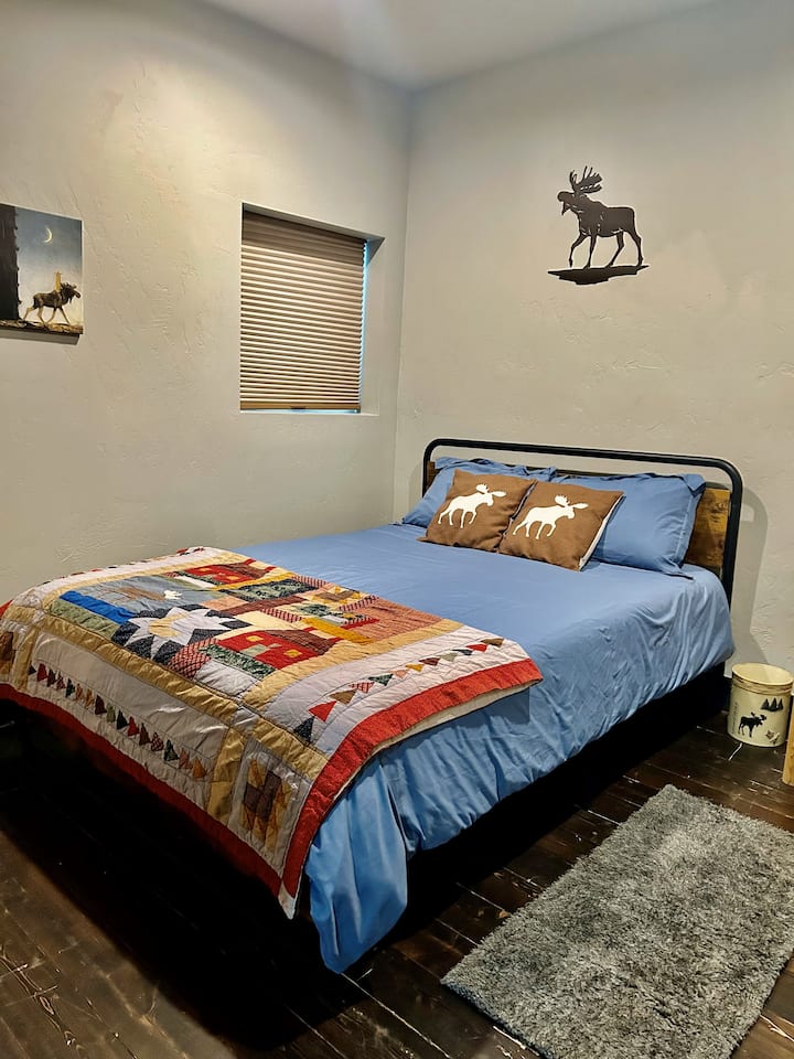 Moose Loop At Alma House - Fairplay, CO