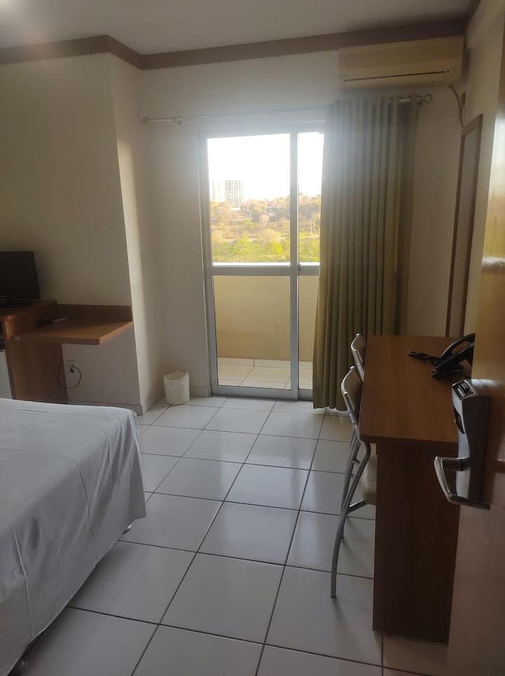 Suíte Studio Golden Dolphin Roberto Imoveis - Caldas Novas