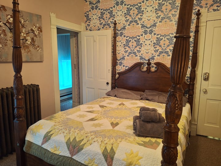 The Persian Room @The Painted Cat - Galena, IL