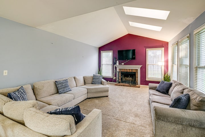 Family Retreat W/ Fenced Yard In Woodbridge! - Woodbridge, VA