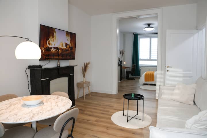 Spacious 85 M² Apartment In Liège - Luik
