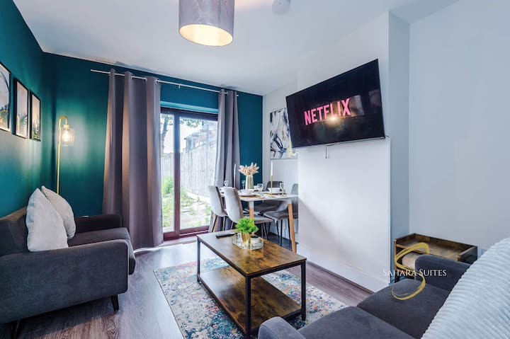 Upto 20% Off Monthly Stays | 5 Bed | Free Parking - Wolverhampton