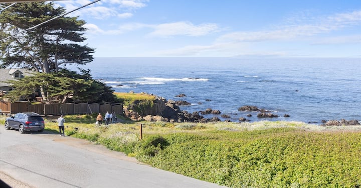 Oceanfront Pacific  Sunset - Monthly Only - Cambria, CA