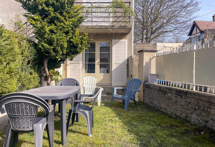 Les Vagues De Juno - Bernières Sur Mer - Bernières-sur-Mer