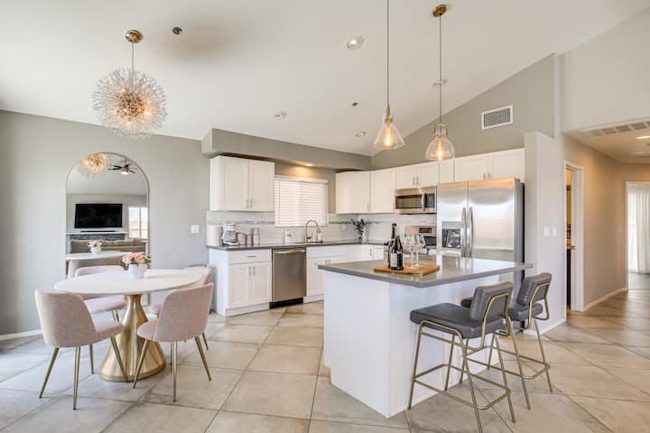 Hike, Golf & Explore: Home In Desert Hot Springs! - Desert Hot Springs, CA