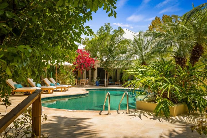 5 Min To Turtle Beach | Mahogany Breezes Villa - Cayman Islands