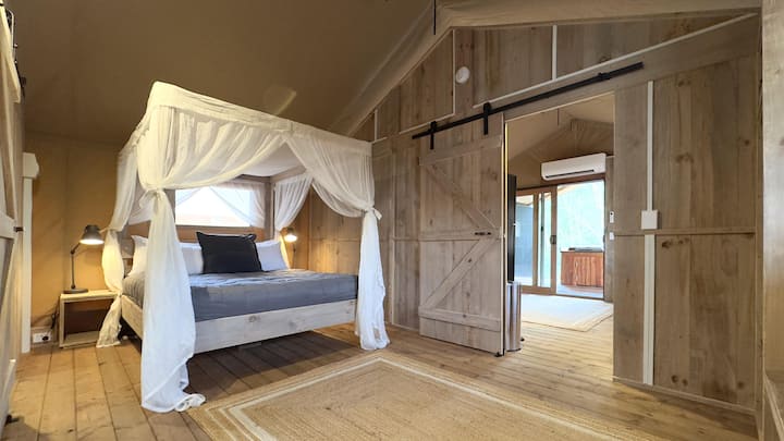 Superb Safari Glamping Experience (Sleeps 6) - Healesville