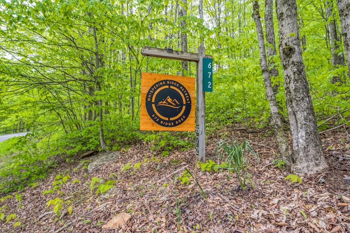 Modern Mountain Retreat Near Dolly Sods & Skiing - Blackwater Falls State Park, Davis
