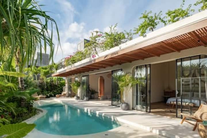 New Sass Villa • Stylish & Modern 3br At Seminyak - Bali