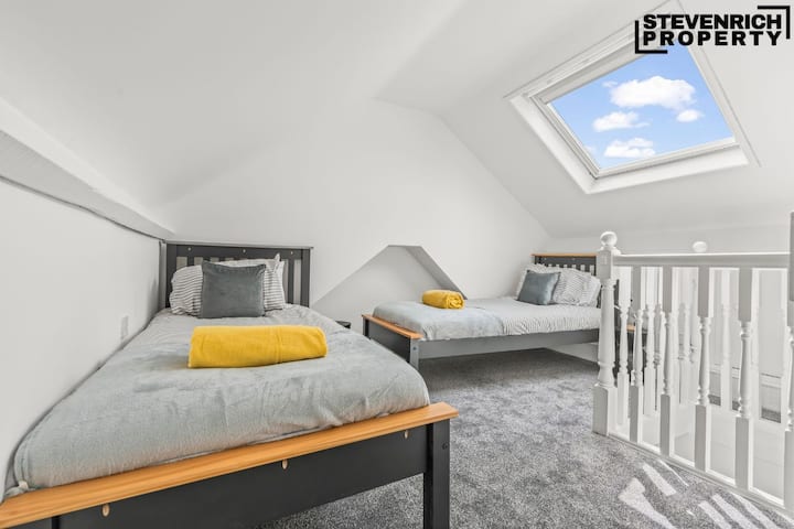 Contractors House|parking|3 Bedrooms|sleeps 6 - Swindon