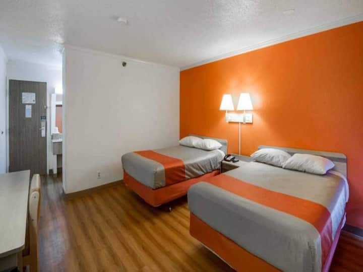 Ms6 Waukegan|2 Full Beds |Smoking - ウォキーガン, IL
