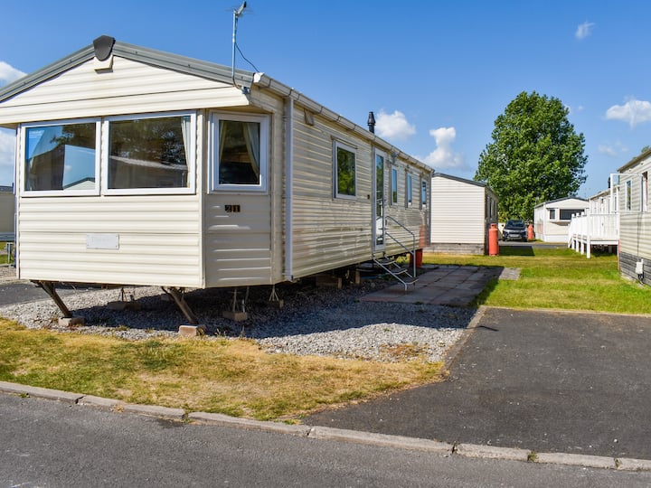 Darwin Escapes - Uk49717 - Morecambe