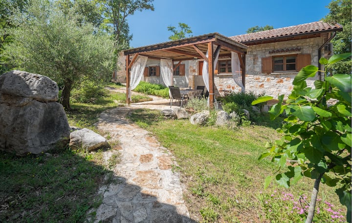 2 Bedroom Beautiful Home In Rovinj - Rovinj