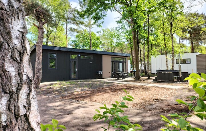 Awesome Home In Hellendoorn With Wifi - Overijssel