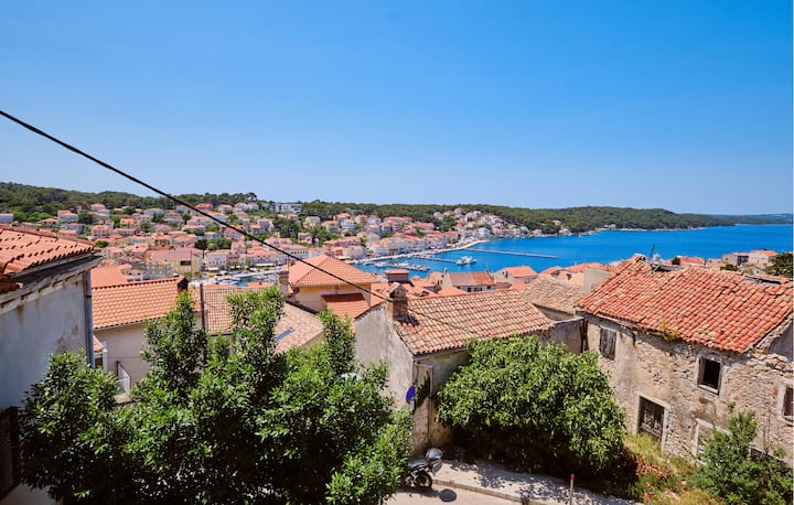 Cozy Apartment In Mali Losinj With Wifi - Mali Lošinj