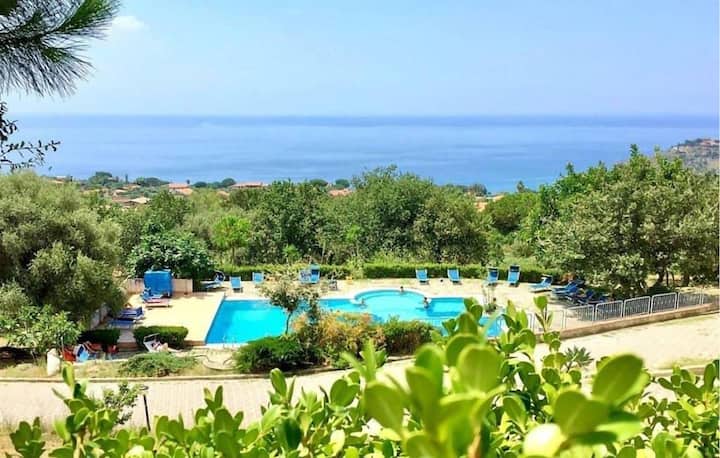 Nice Apartment In Ricadi With Wifi - Kalabrien