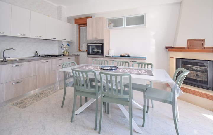 Beautiful Home In Giffoni Valle Piana With Wifi - Eboli