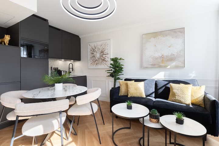 Un ÉLégant 1-ch Avec Services - Batignolles - Paris