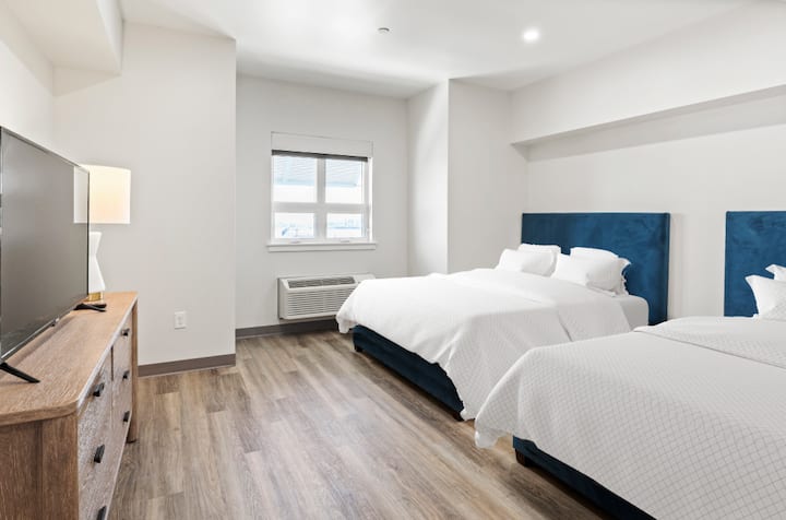 Seaport Suites - Premium Queen - Wildwood, NJ