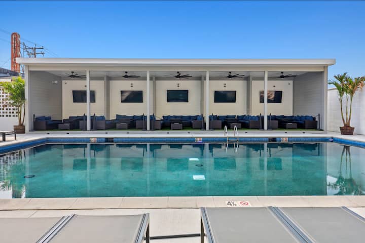 Seaport Suites - Premium Queen - Wildwood, NJ