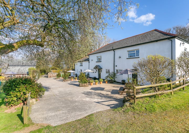 Foxglove Cottage - Bennetts Court - Bude
