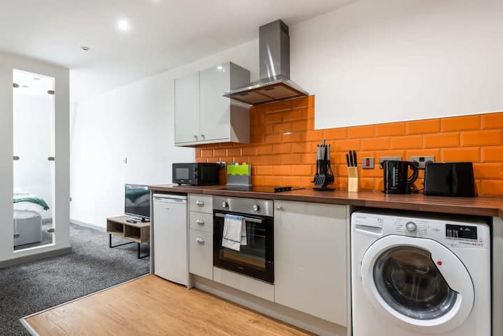 Lovely Budget 1 Bed Apartment In Halifax Centre - Halifax