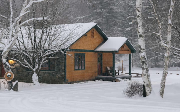 Brookside Cabin + Hot Tub | Woodstock & Killington - Vermont