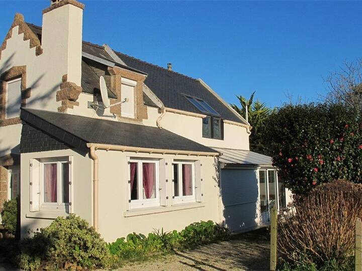 Maison Perros-guirec, 4 Pièces, 4 Pers. - Trébeurden