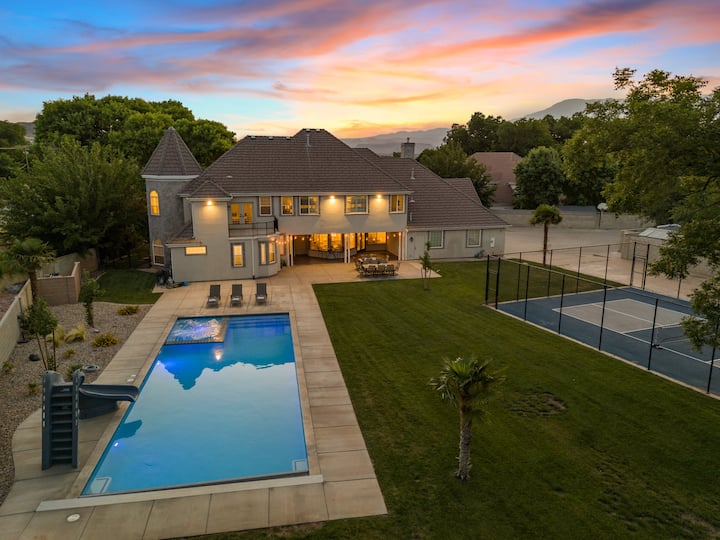 The Country House: Pool + Private Pickleball Court - La Verkin, UT