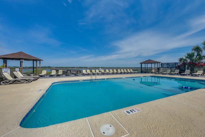 Walk To Beach & Marsh: Condo In Murrells Inlet - Murrells Inlet, SC