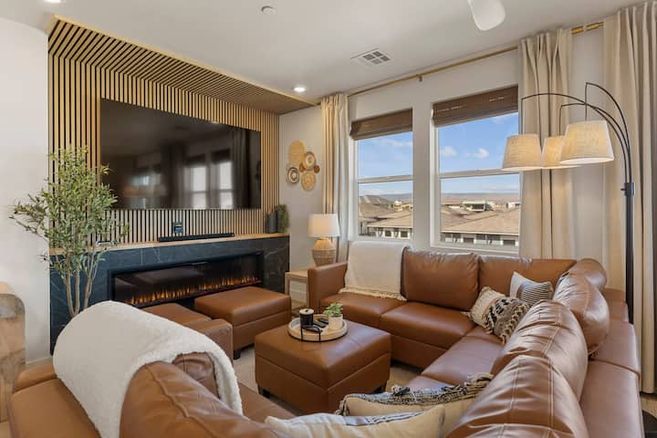 Surfside Escape: Desert Color Lagoon + Beaches - St. George, UT