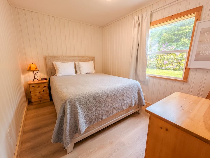 Ocean View Cottage 1 Bedroom Full Kitchen Suite - Ucluelet