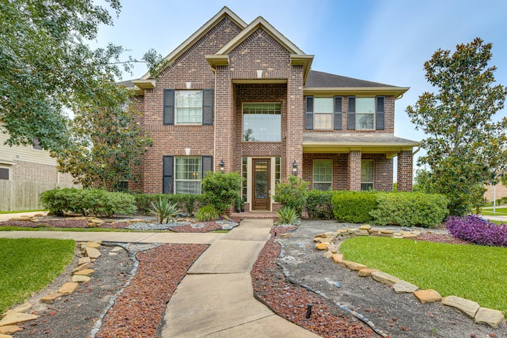 Pet-friendly Home W/ Patio & Yard In Rosharon - Pearland, TX